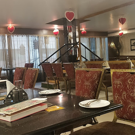 Reshmi's Restaurant | Best delicous Food Available Here.